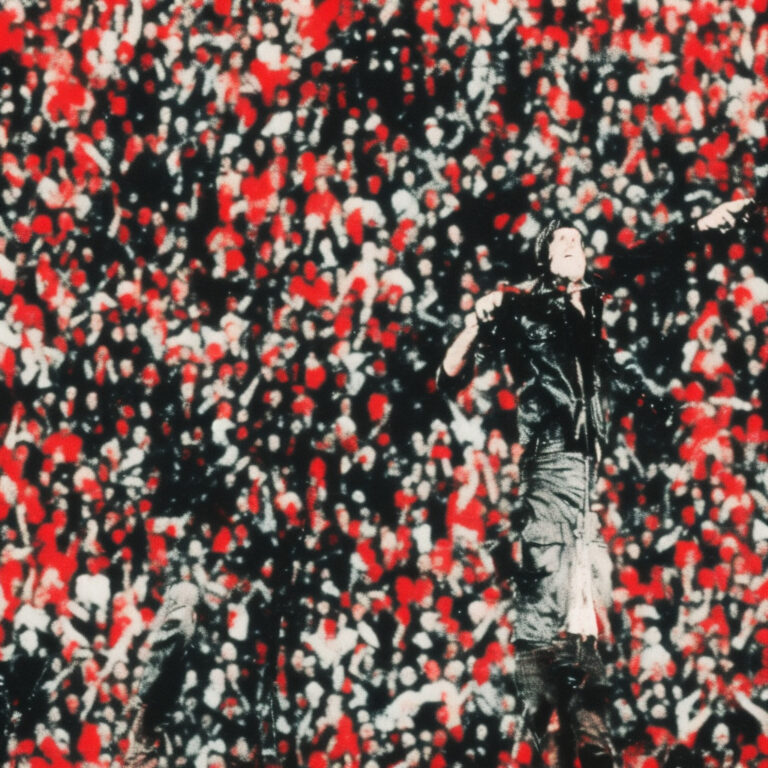 AC/DC’s “Highway to Hell”: The Anthem That Rocked Generations - Musicology Blog